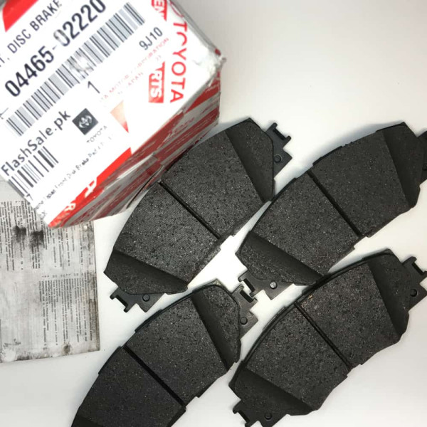Toyota Genuine Japan Front Disk Brake Pad 4 Pcs Kit 04465-02220
