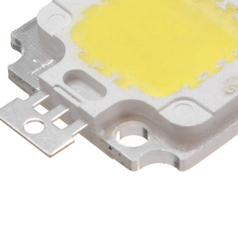 Ultra Bright 900 lumens 10W 9-12V DC LED Light Chip