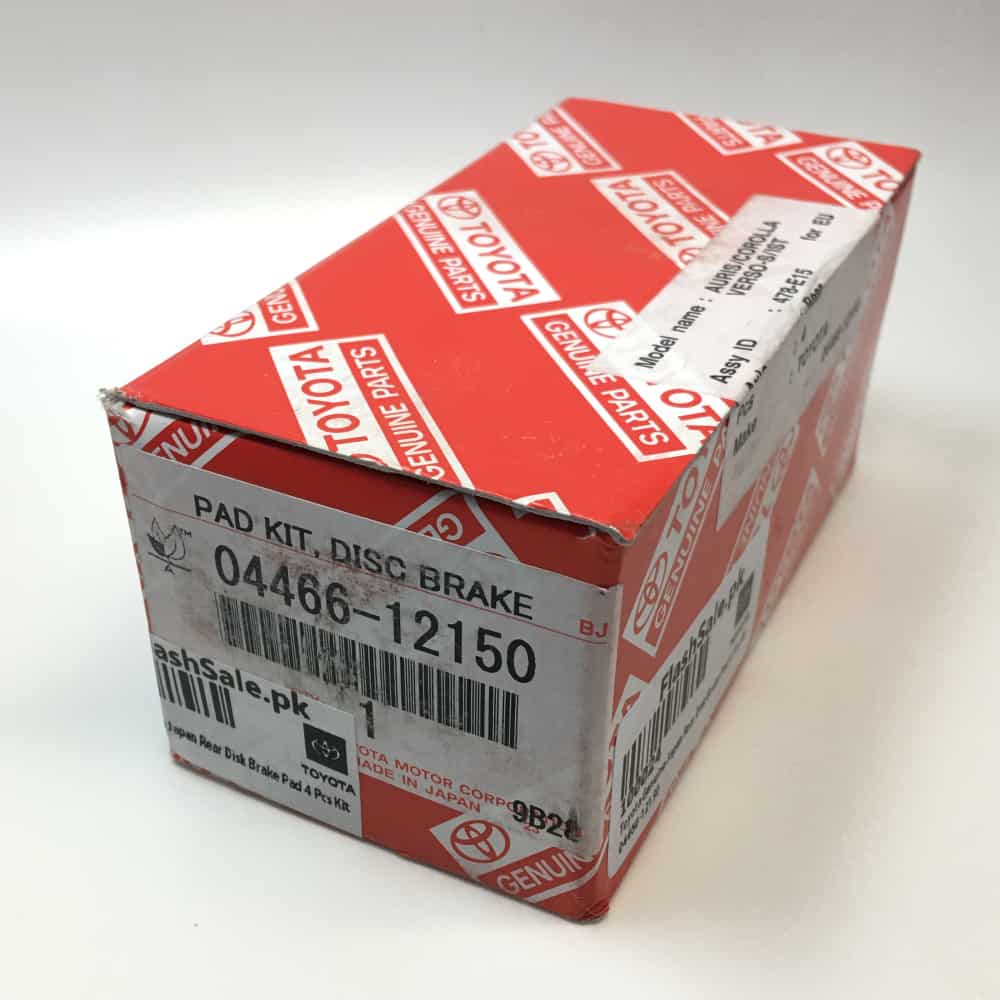 Toyota Genuine Japan Rear Disk Brake Pad 4 Pcs Kit 04466-12150